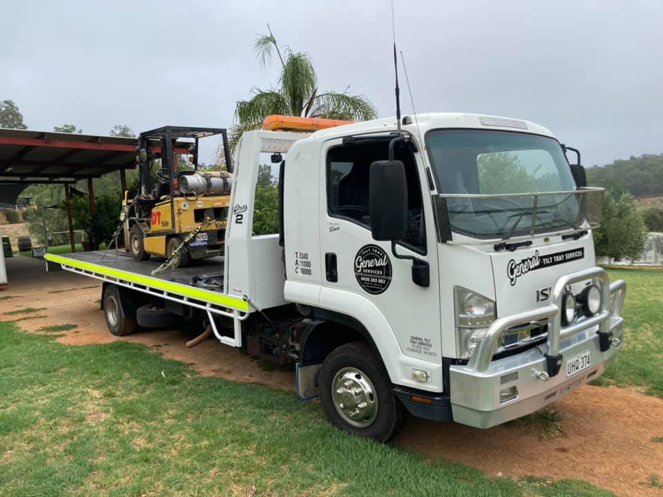 Everything To Know About Tilt Tray Trucks - Reef Group