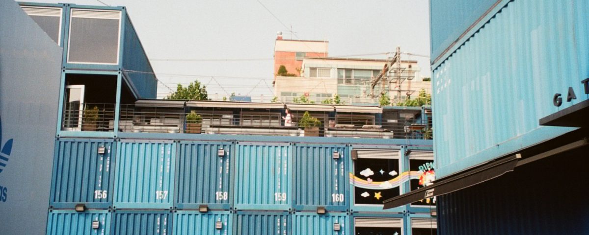 How to Store Furniture Inside a Shipping Container | Reef Group